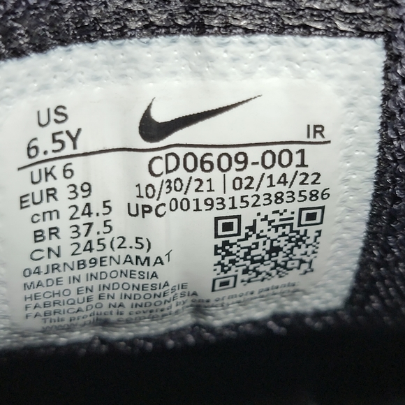 Nike | Shoes | Nike Air Max Plus Gs Triple Black Kids Womens Size Multi ...